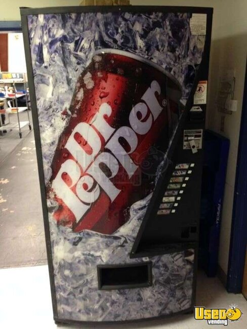 Vendo 475 Electronic Soda Vending Machine | Used Vendo can Machine