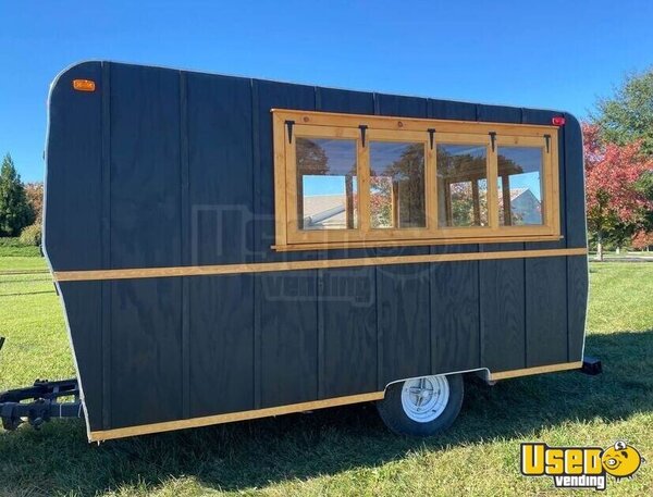 Newly Renovated 7' x 12' Barn Style Empty Concession Trailer for Sale ...