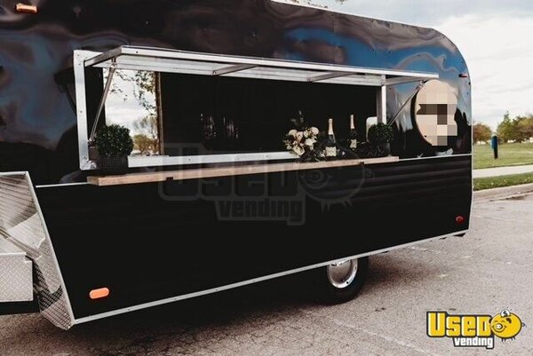 Fully Renovated Vintage 1972 Mobile Bar Trailer | Bar on Wheels for ...