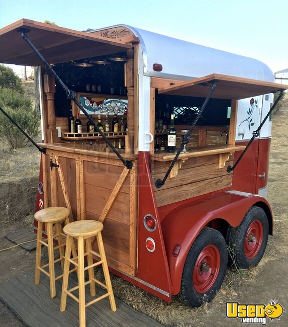 1974 5' x 9.5' Vintage Horse Trailer | Mobile Bar for Sale in California
