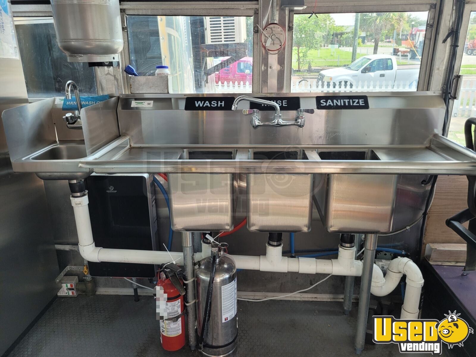 Isuzu Trolley Bus Diesel Food Truck Conversion with Pro-Fire ...