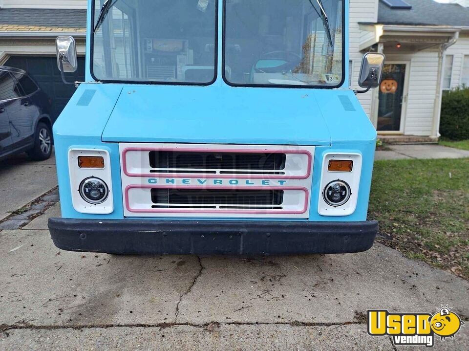 Used Chevrolet P30 Step Van Ice Cream | Soft Serve Truck for Sale in ...