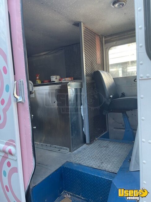 26' Chevrolet P30 Ice Cream Truck | Used Ice Cream Truck w/ Nelson Cold ...