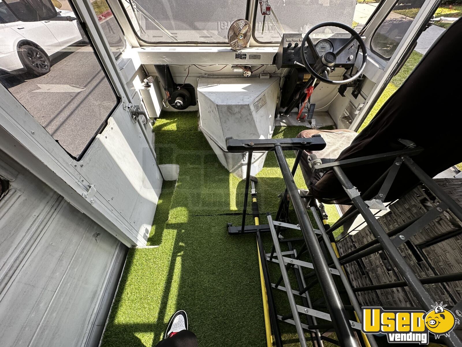 General FJ8C Mobile Retail Store Truck | Pop-Up Shop on Wheels for Sale ...