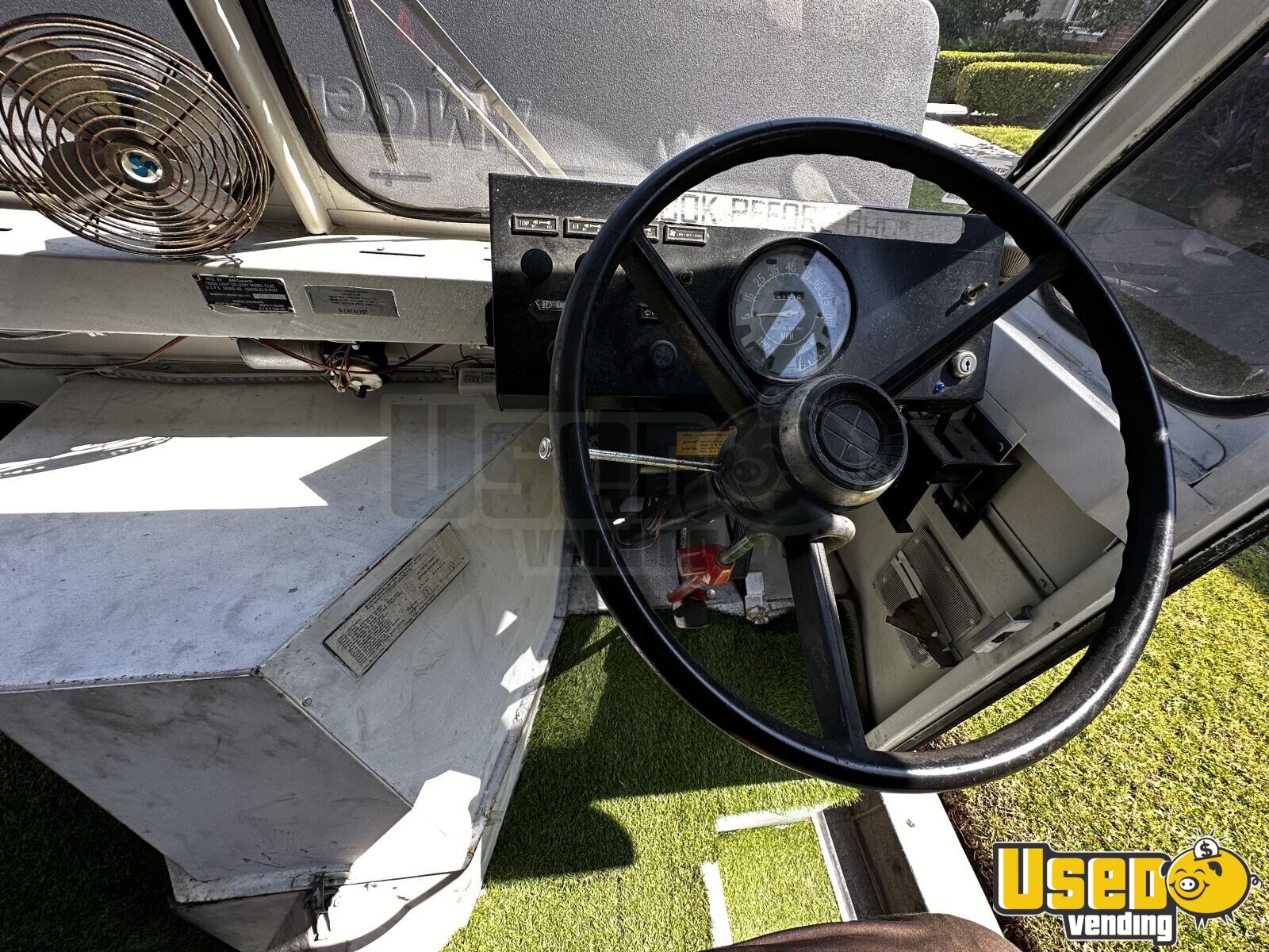 General FJ8C Mobile Retail Store Truck | Pop-Up Shop on Wheels for Sale ...