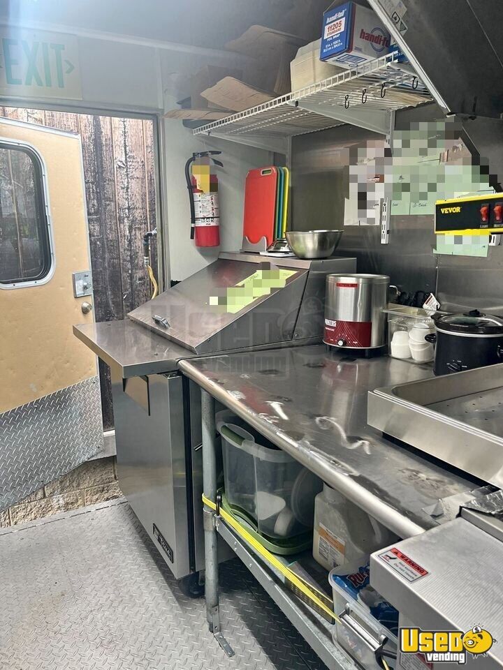 Low Mileage - Chevrolet P30 Food Truck with Pro-Fire Suppression for ...