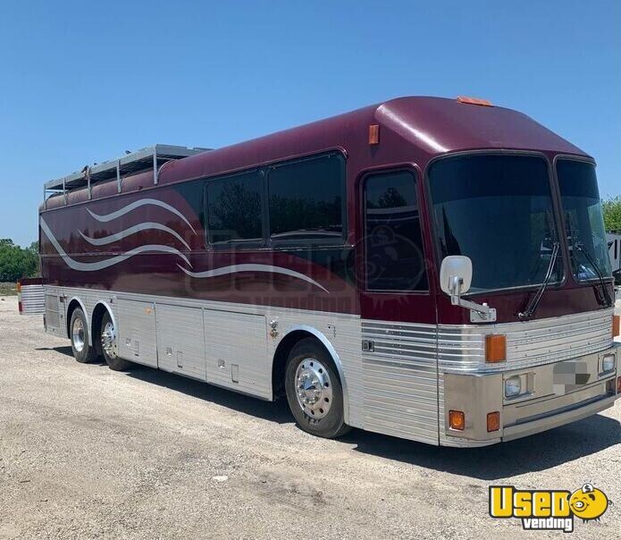 Eagle Bus Conversion Interiors