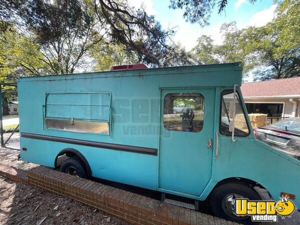 Used Chevrolet P30 Step Van Mobile Kitchen Food Truck for Sale in South ...