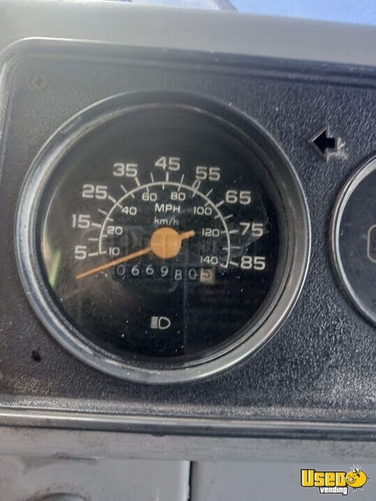 Fully-Loaded Chevrolet P30 Step Van Kitchen Food Truck with Pro-Fire ...