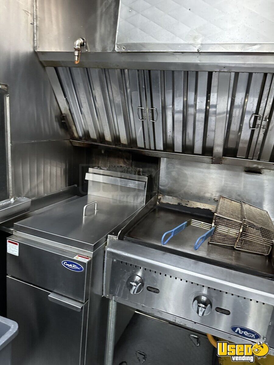 Fully-Equipped GMC P3500 Step Van Kitchen Food Truck with Pro-Fire for ...