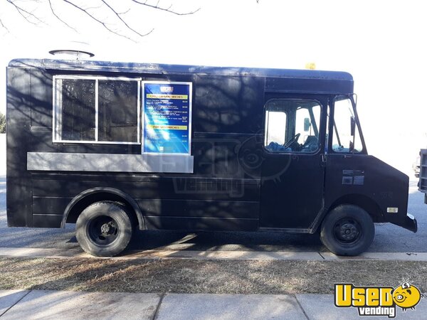18'5" Chevrolet P30 Licensed Step Van Food Truck | Used Mobile Kitchen ...
