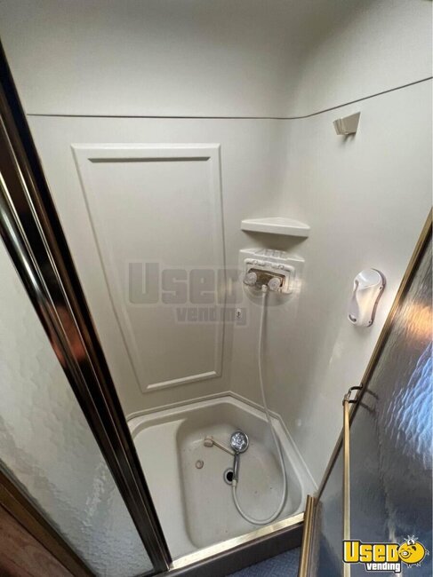 1993 - 32' Winnebago Chieftain Motorhome Bus | Mobile Home Unit for ...