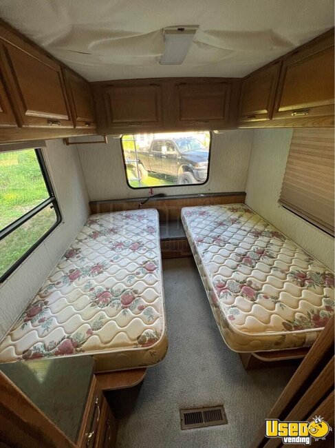 1993 - 32' Winnebago Chieftain Motorhome Bus | Mobile Home Unit for ...