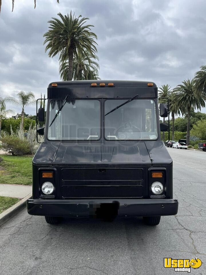 Used - Chevrolet P30 Step Van | Truck for Mobile Business for Sale in ...