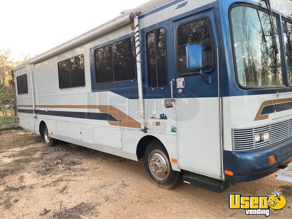 Ready to Furnish 1994 Safari Motorhome Bus / RV Mobile Home for Sale in ...