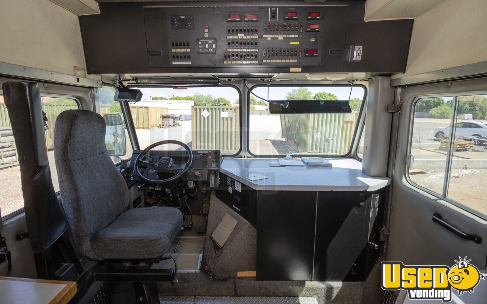 Grumman Olson High Roof Walk In Step Van Mobile Office Truck | Mobile ...