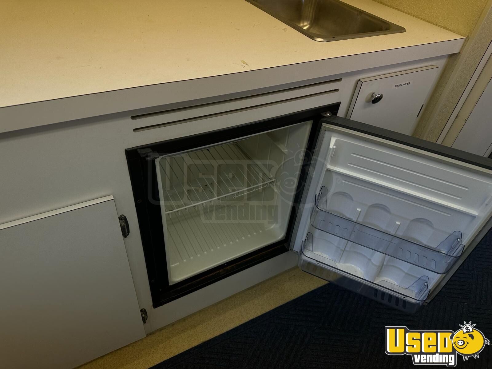 1998 Blue Bird Shell TC2000 Mobile Clinic Bus with Bathroom and 2000 ...