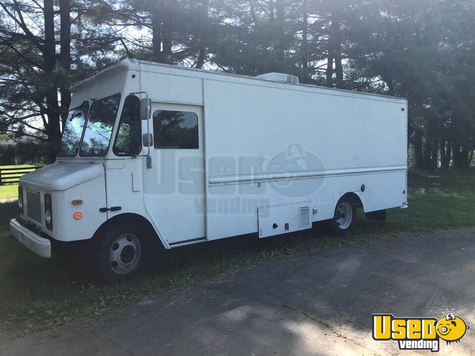 1998 Chevrolet P30 Grumman Olson Step Van with Very Low Mileage for ...