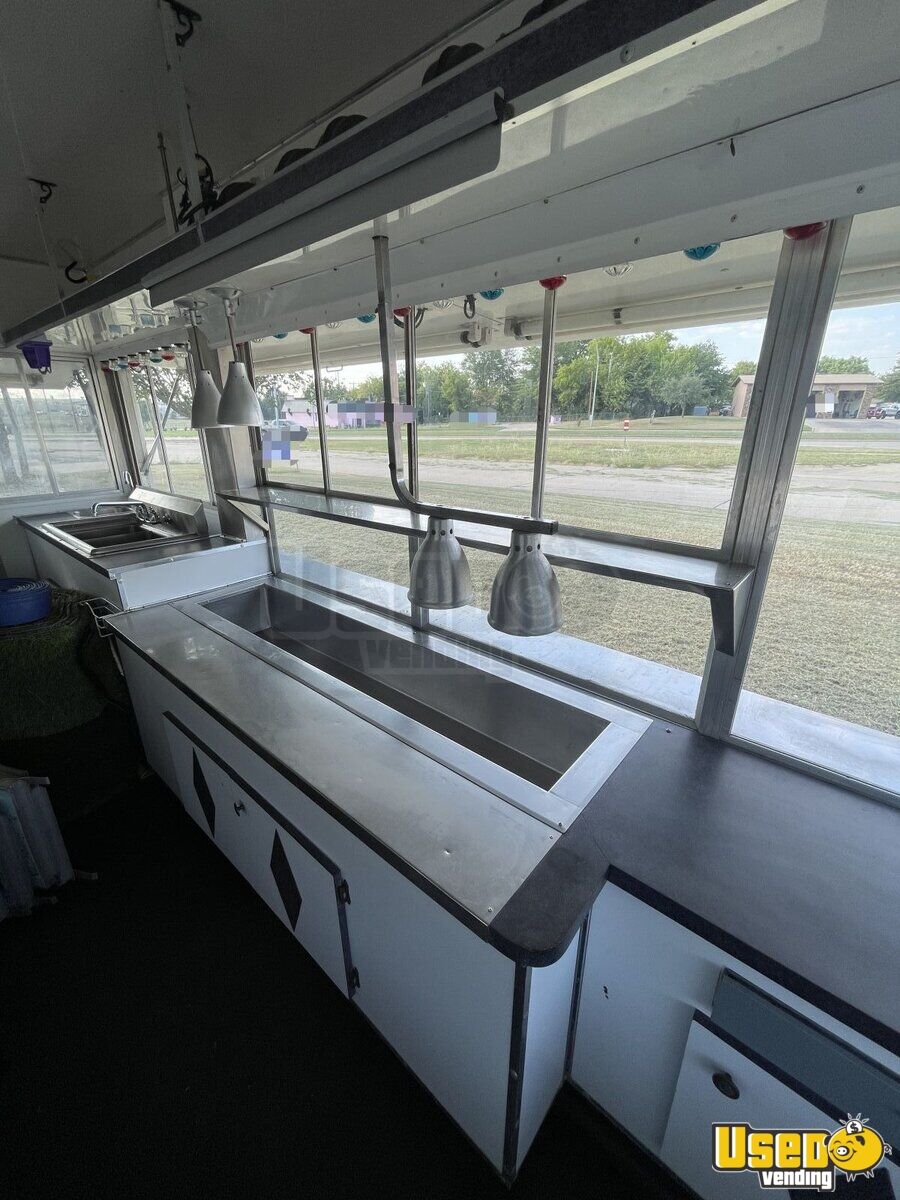 Head-Turning Used Mobile Carnival Food Concession Trailer for Sale in ...