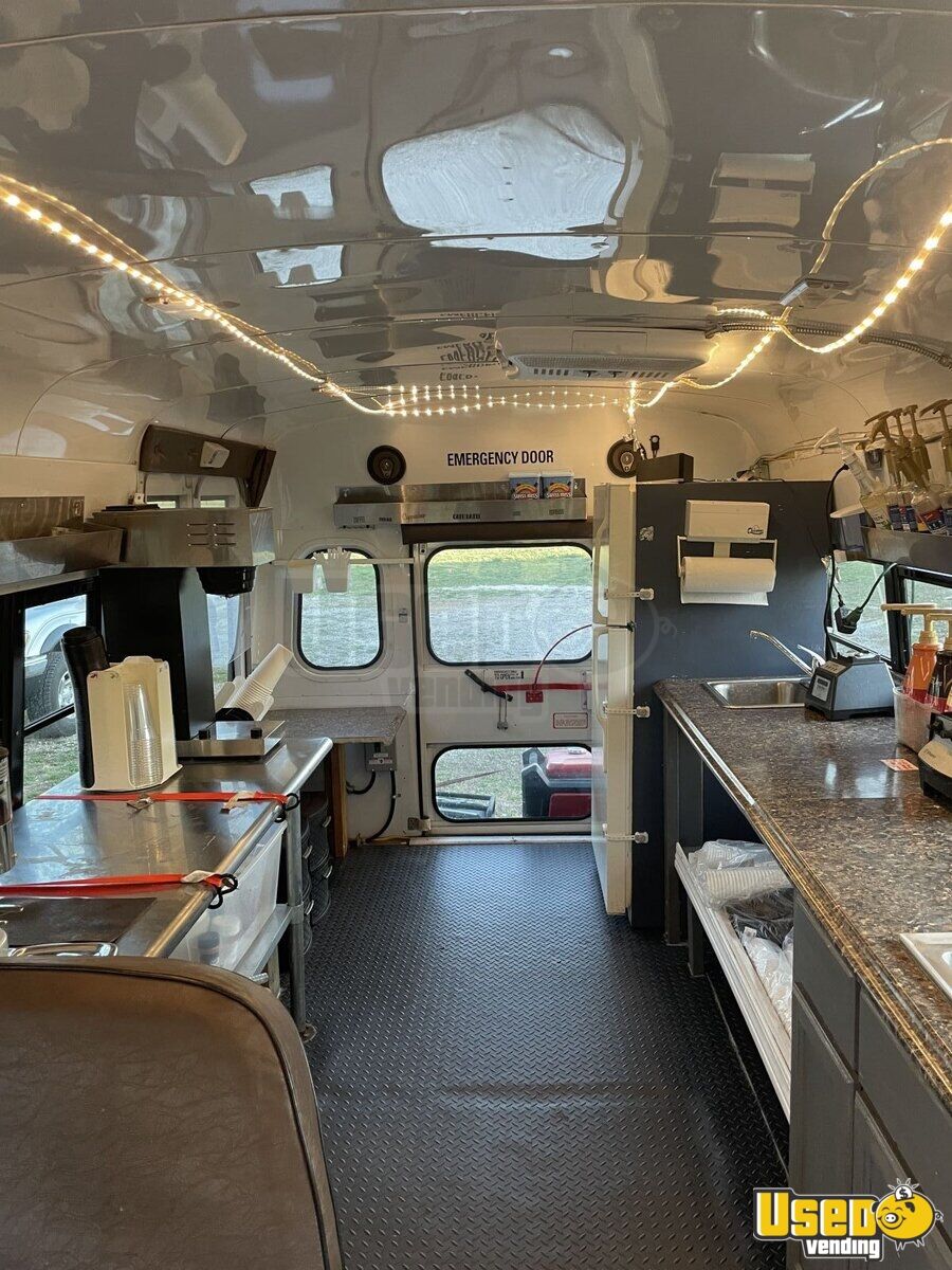 Well Equipped - 2000 19' Ford E450 Coffee-Espresso Truck for Sale in ...