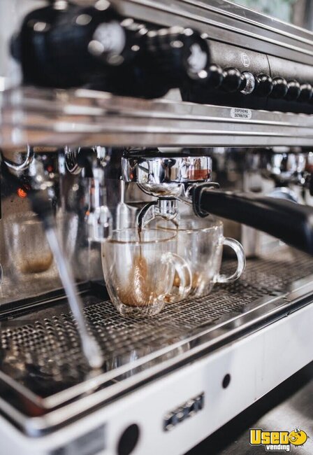 2000 Chevy P30 Diesel 21' Coffee Vending Truck | Cafe on Wheels with ...