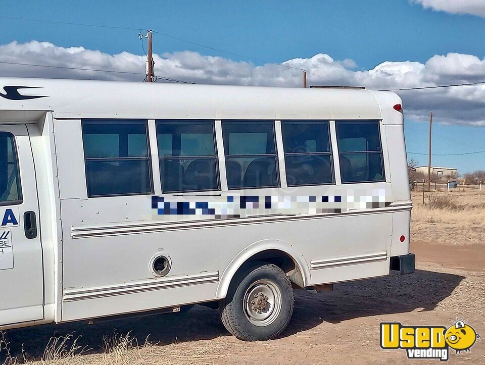 Ready to Work - 2000 GMC Shuttle Bus | Transport Service Vehicle for ...