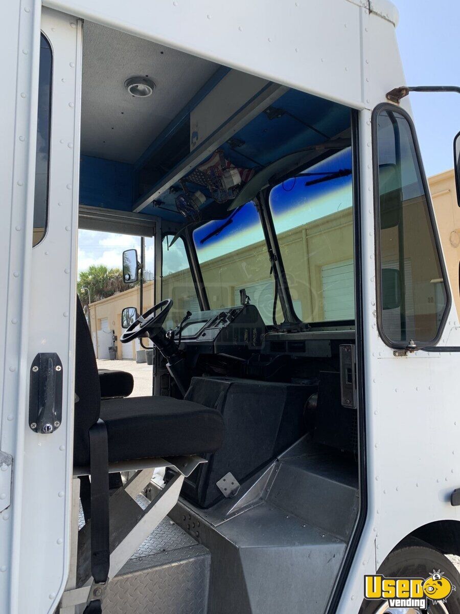 2001 Chevrolet P30 Grumman Olson Step Van | Mobile Business Unit for ...