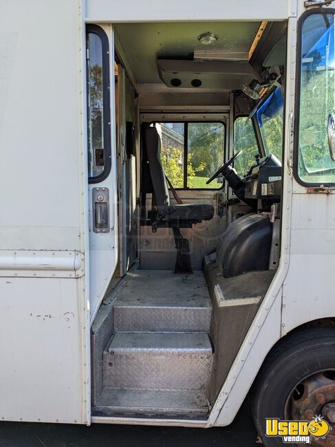 2002 18' Freightliner MT45 Step Van | Used Step Van for Conversion for ...