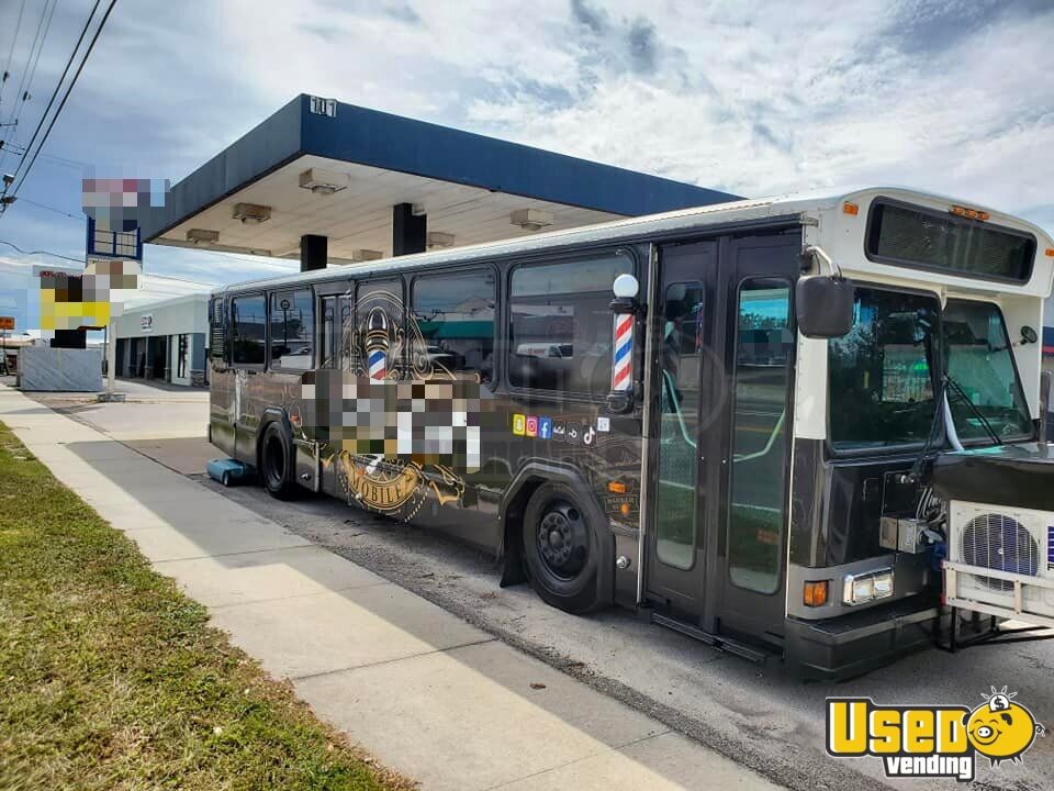 2003 - Mobile Hair Salon Bus/ Mobile Barbershop Trucks for Sale in Florida