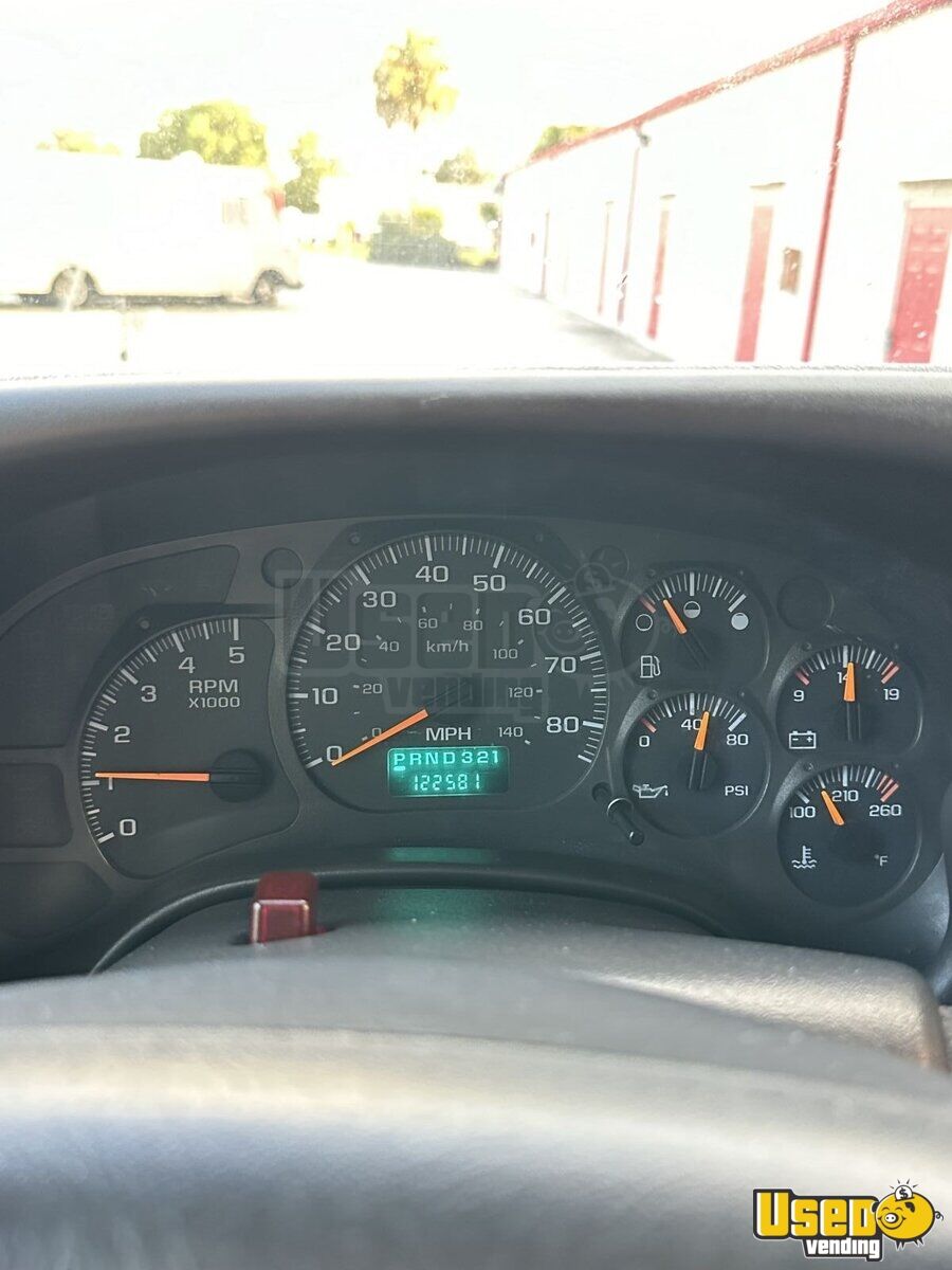 23' 2007 Chevrolet 4500 C4V042 Party Bus | Luxurious Events Bus for ...