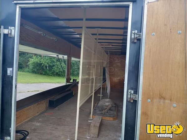 Ready to Transform 2007 Cargo 8' x 24' Mobile Sales Retail Display ...