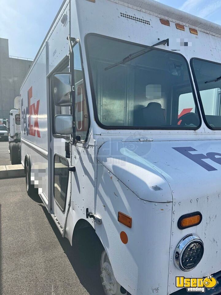 Ready To Convert - 2008 Ford P700 Step Van | Truck for Mobile Business ...