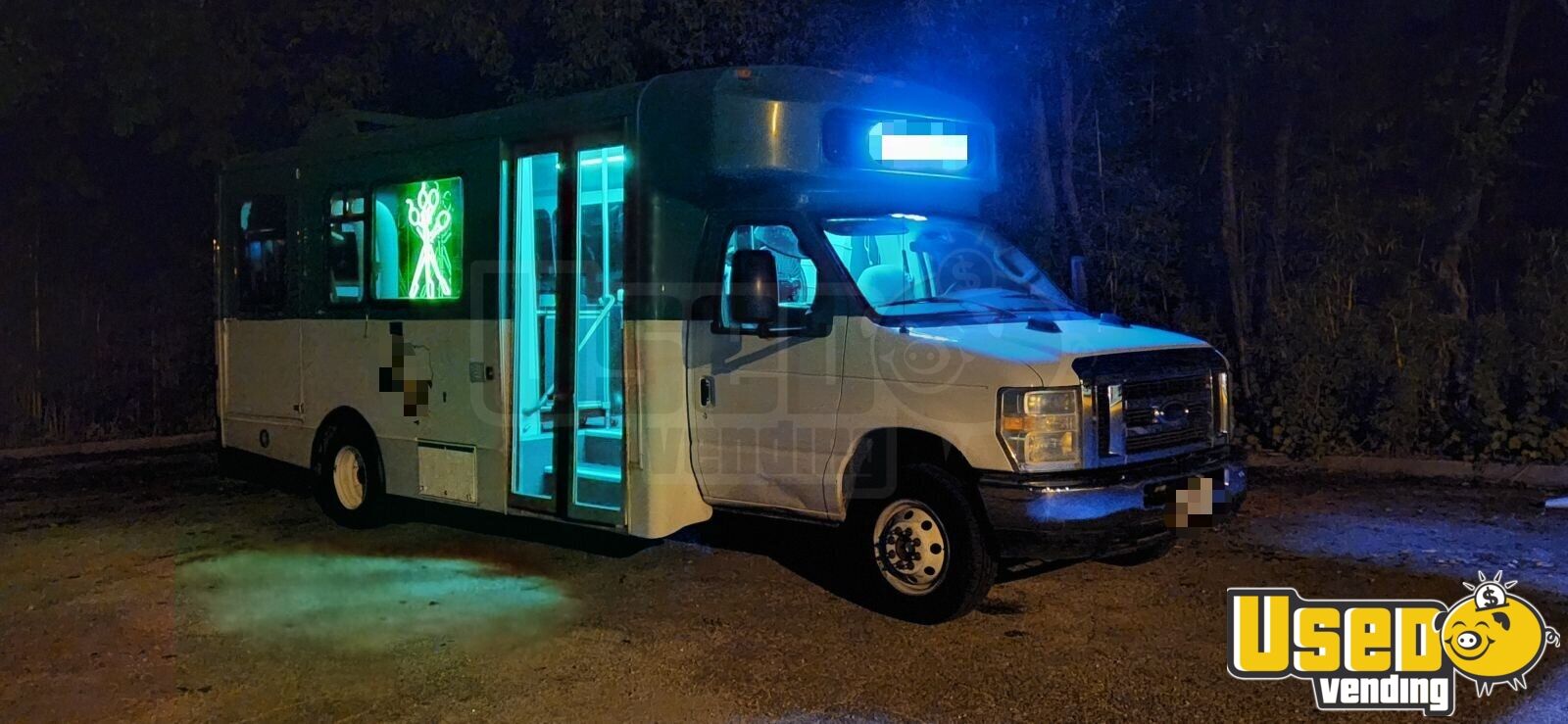Ready to Go - 2008 Ford 450 Econoline Mobile Hair Salon Bus for Sale in ...