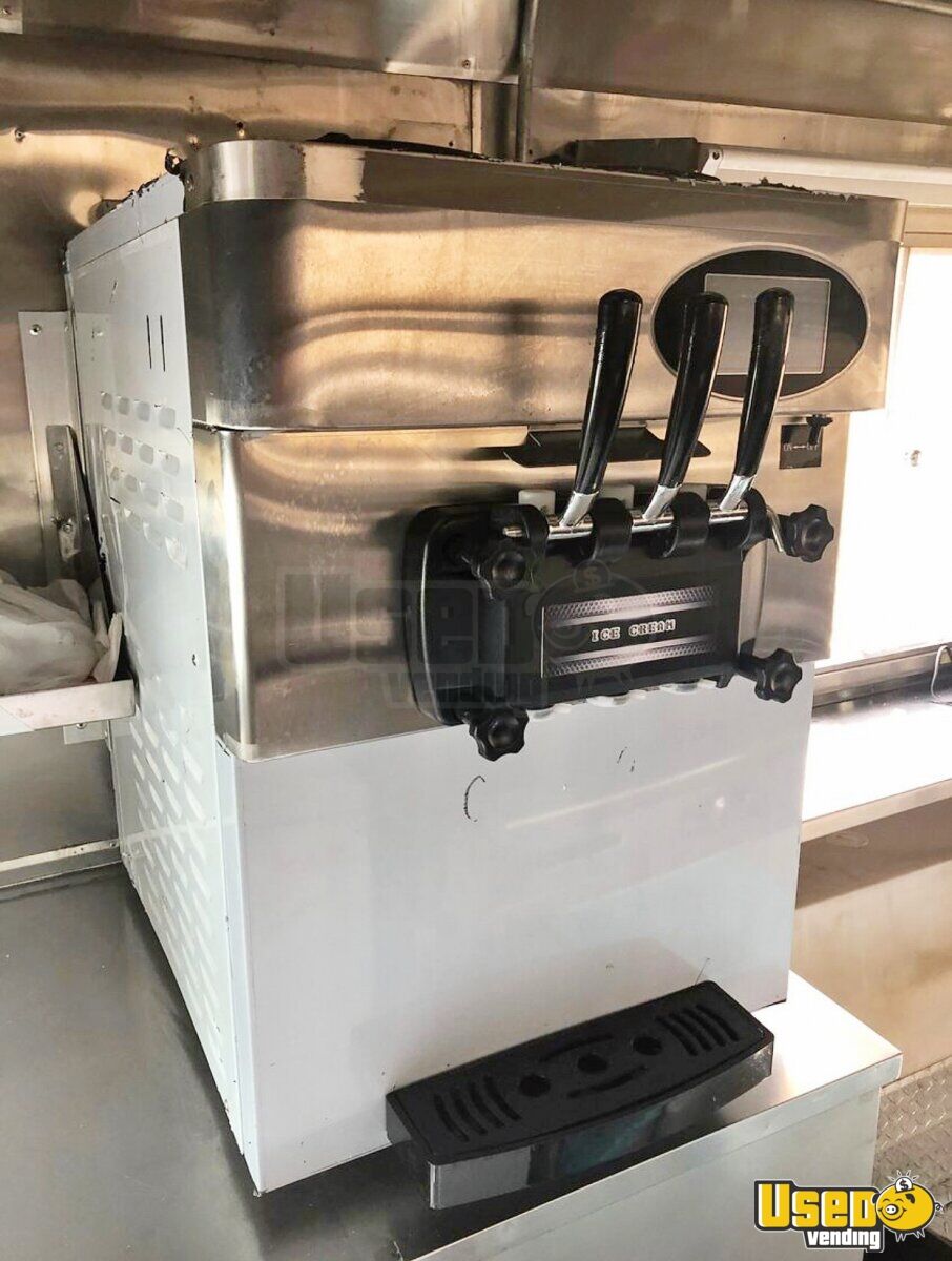 2009 19.75' Ford E350 Food Truck with Pro-Fire Suppression for Sale in ...