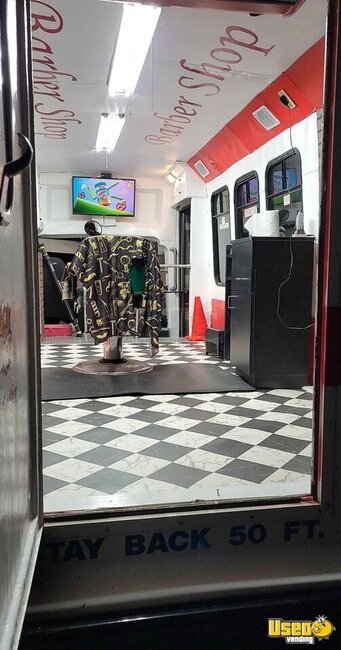 2009 Ford F-350 Mobile Barber Shop Truck | Barber Shop on Wheels for ...