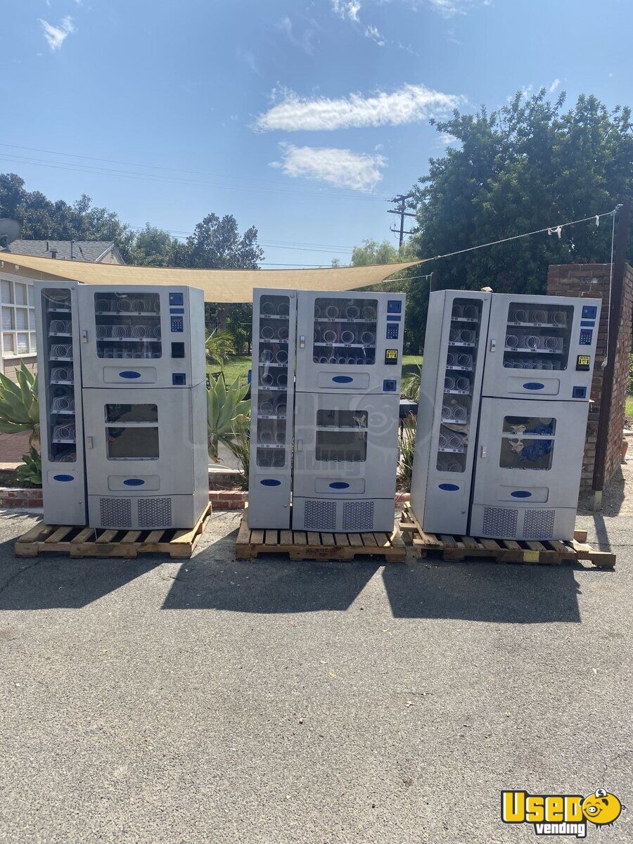 (3) 2009 Antares Combo Machines | Purco Deli Snack and Drink Combo ...