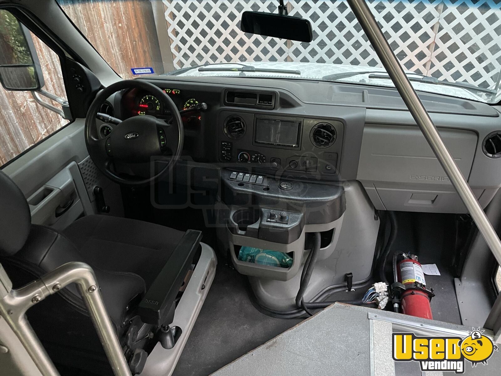 Like New - 2010 Ford E-450 24' All-Purpose Food Truck with Extra Two ...