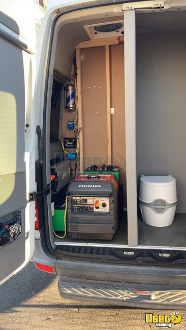 2010 - 19' Mercedes Benz Diesel Sprinter Mobile Barbershop Van for Sale ...