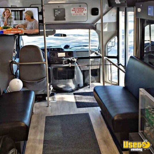 Ready to Go - 2012 Ford Econoline Mobile Hair Salon Bus for Sale in Florida