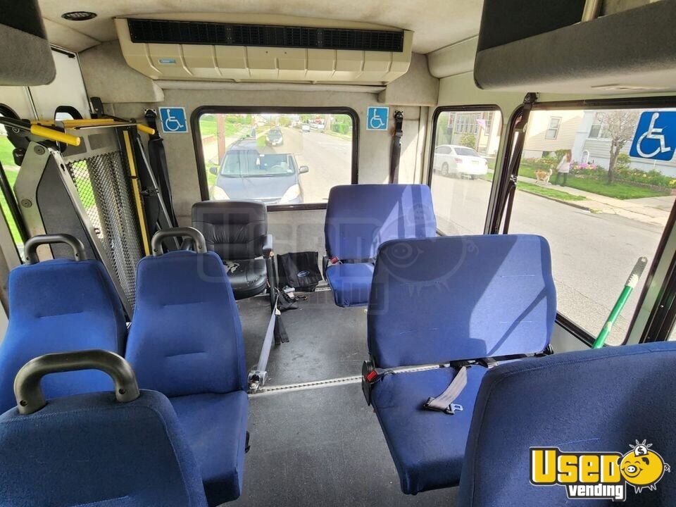 2012 Ford F450 Super Duty Shuttle Bus with Wheelchair Lift for Sale in ...