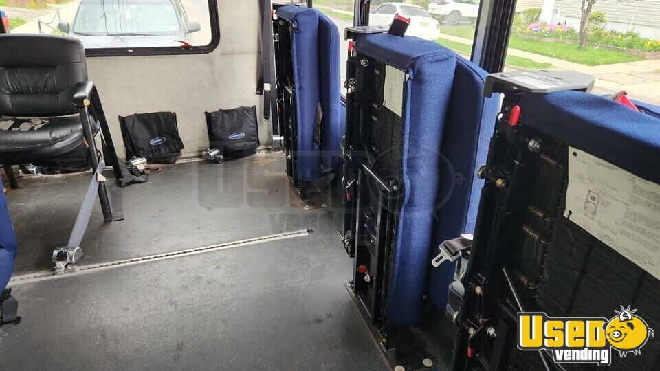 2012 Ford F450 Super Duty Shuttle Bus with Wheelchair Lift for Sale in ...