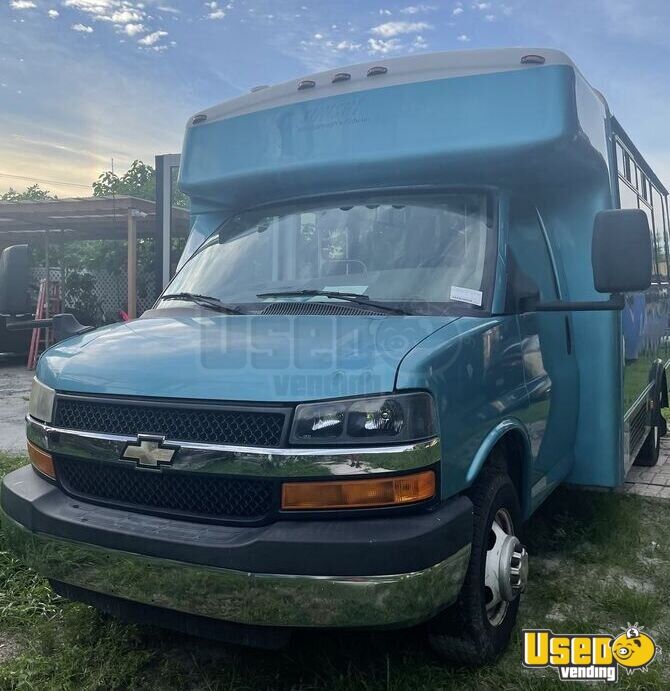 2015 Chevrolet Shuttle Bus| 15 Seater Passenger Bus with Wheelchair ...
