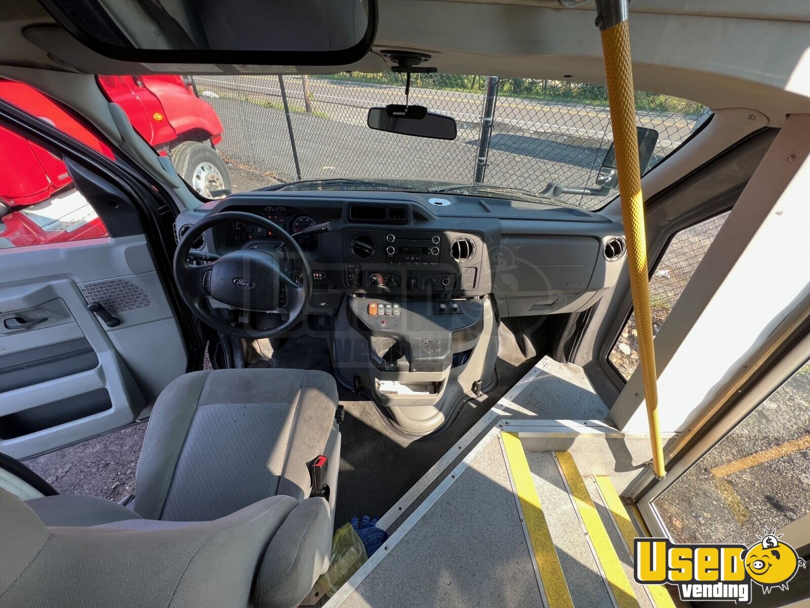 2017 Ford E-450 Super Duty Shuttle - Passenger Bus with Wheelchair Lift ...