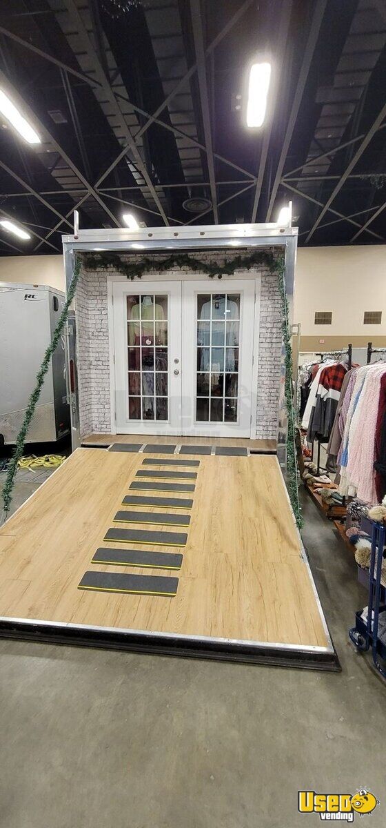 2018 20' V-Nose Mobile Boutique Trailer | Mobile Retail Fashion ...