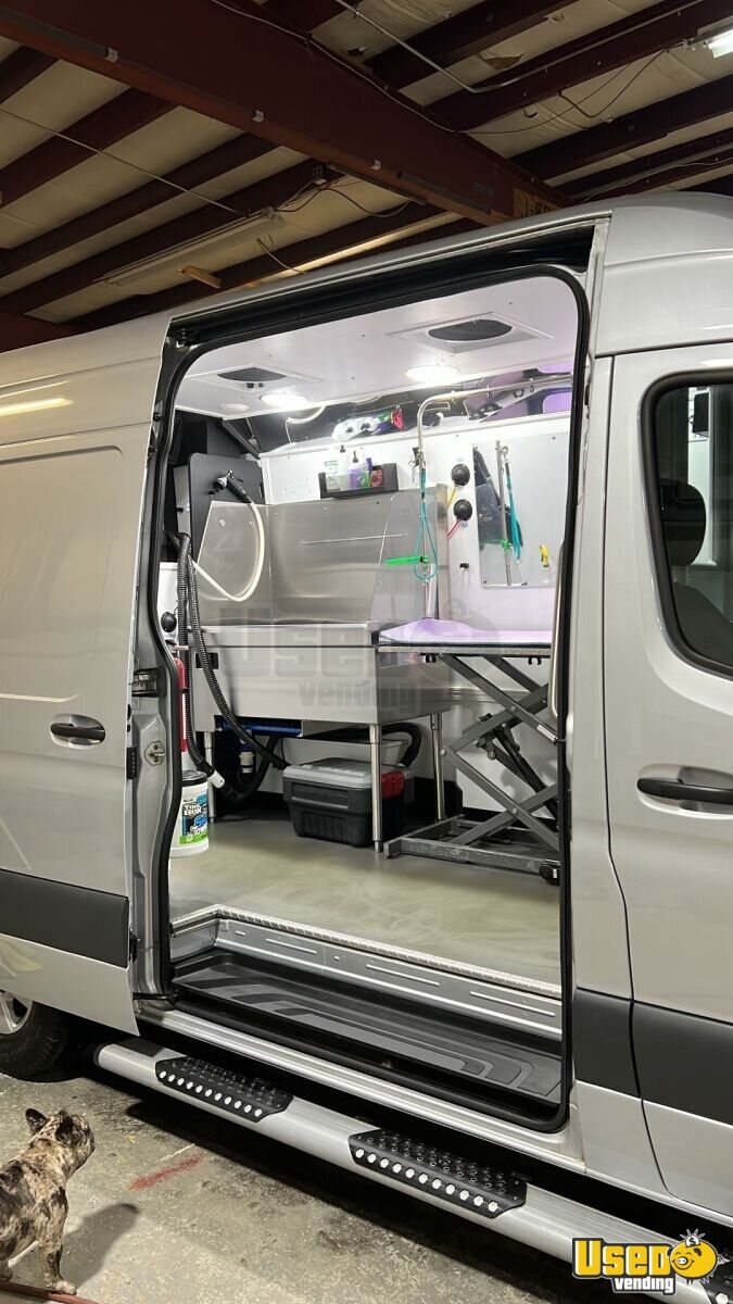 Well Equipped - 2019 Mercedes Sprinter 2500 | Mobile Pet Grooming Van ...