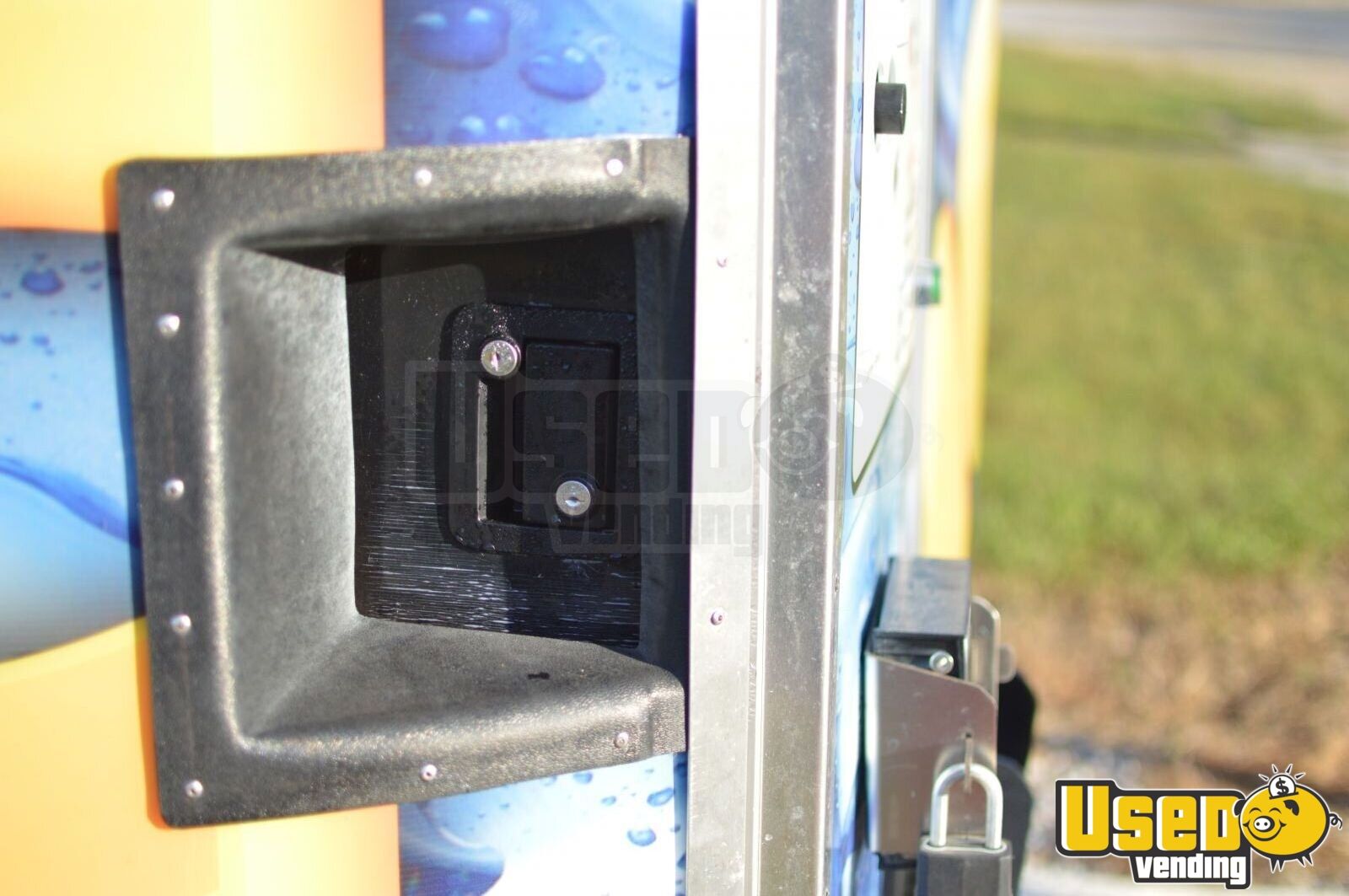 2019 Ice Depot Commercial Bagged Ice Vending Machine | Bulk Ice Vending ...