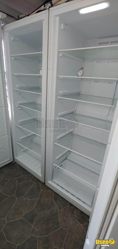 Permitted - 12’ x 28’ Pontoon Food Boat Restaurant with 2021 Kitchen ...