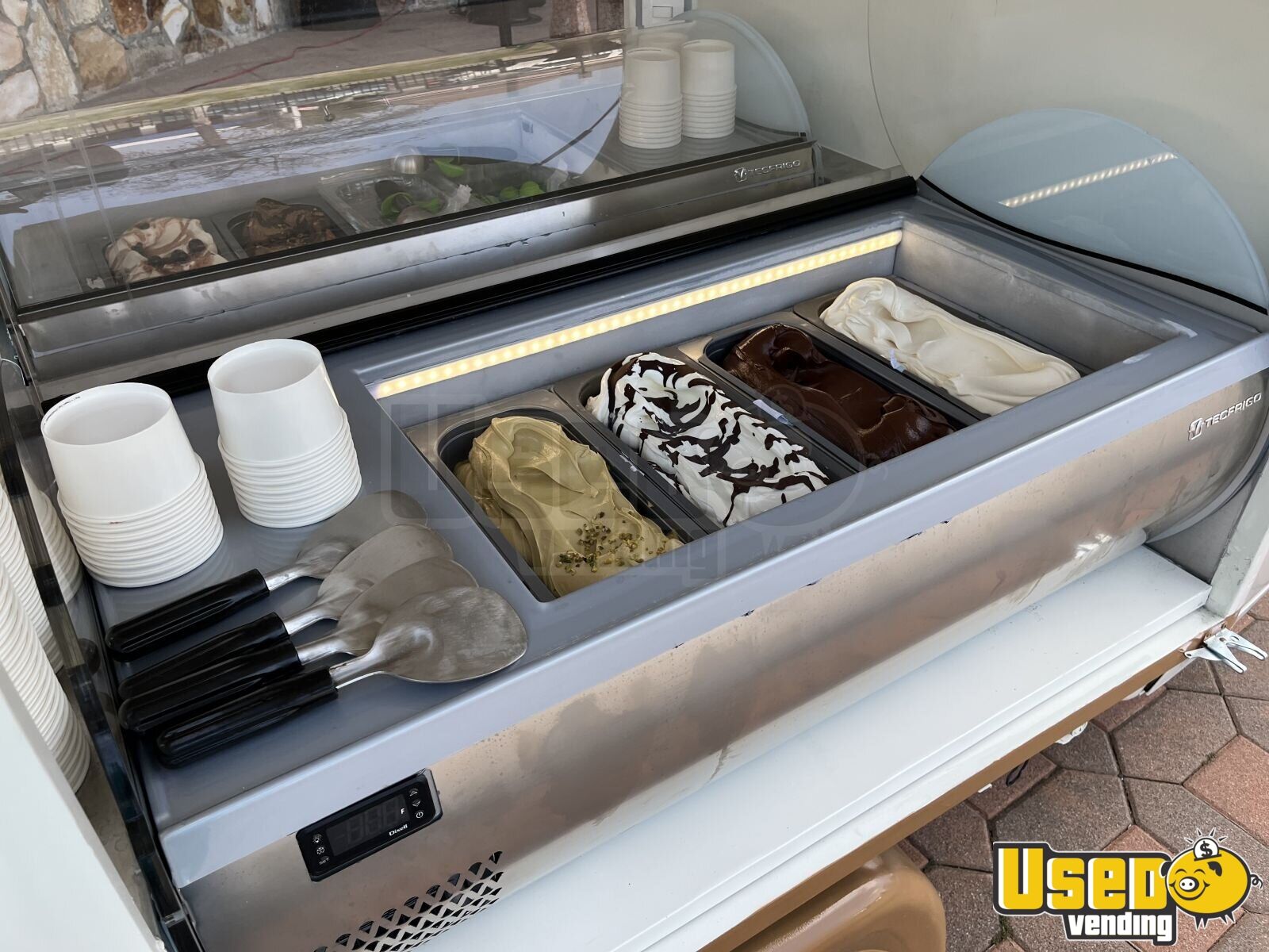 Head-Turning 2022 Piaggio City Extra Ice Cream and Snack Truck for Sale ...