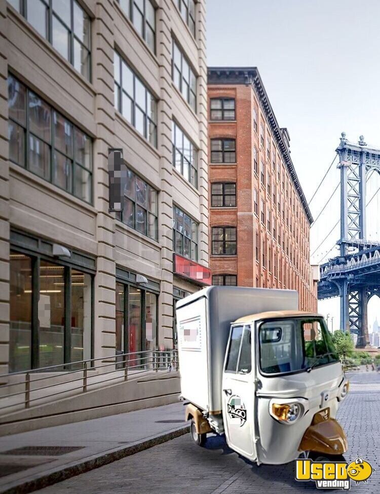 Head-Turning 2022 Piaggio City Extra Ice Cream and Snack Truck for Sale ...