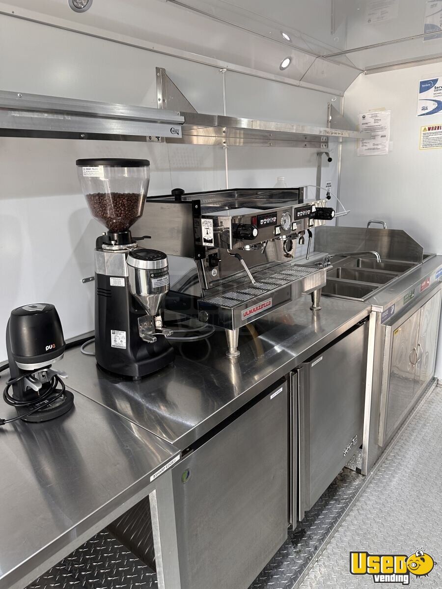 LOW MILES Well Equipped - 2022 Ford Commercial Chassis Full Service ...